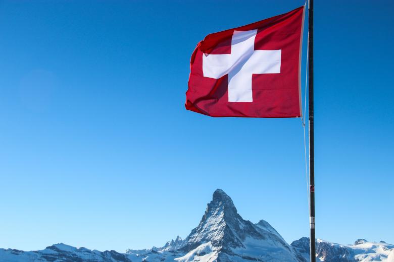 The Abridged Story of the Swiss Square Flag – Götterdämmerung